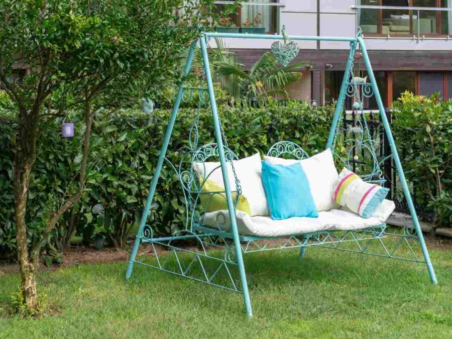 Da 'Sparisci sgorbio' ad influencer non convenzionale: che fine ha ...